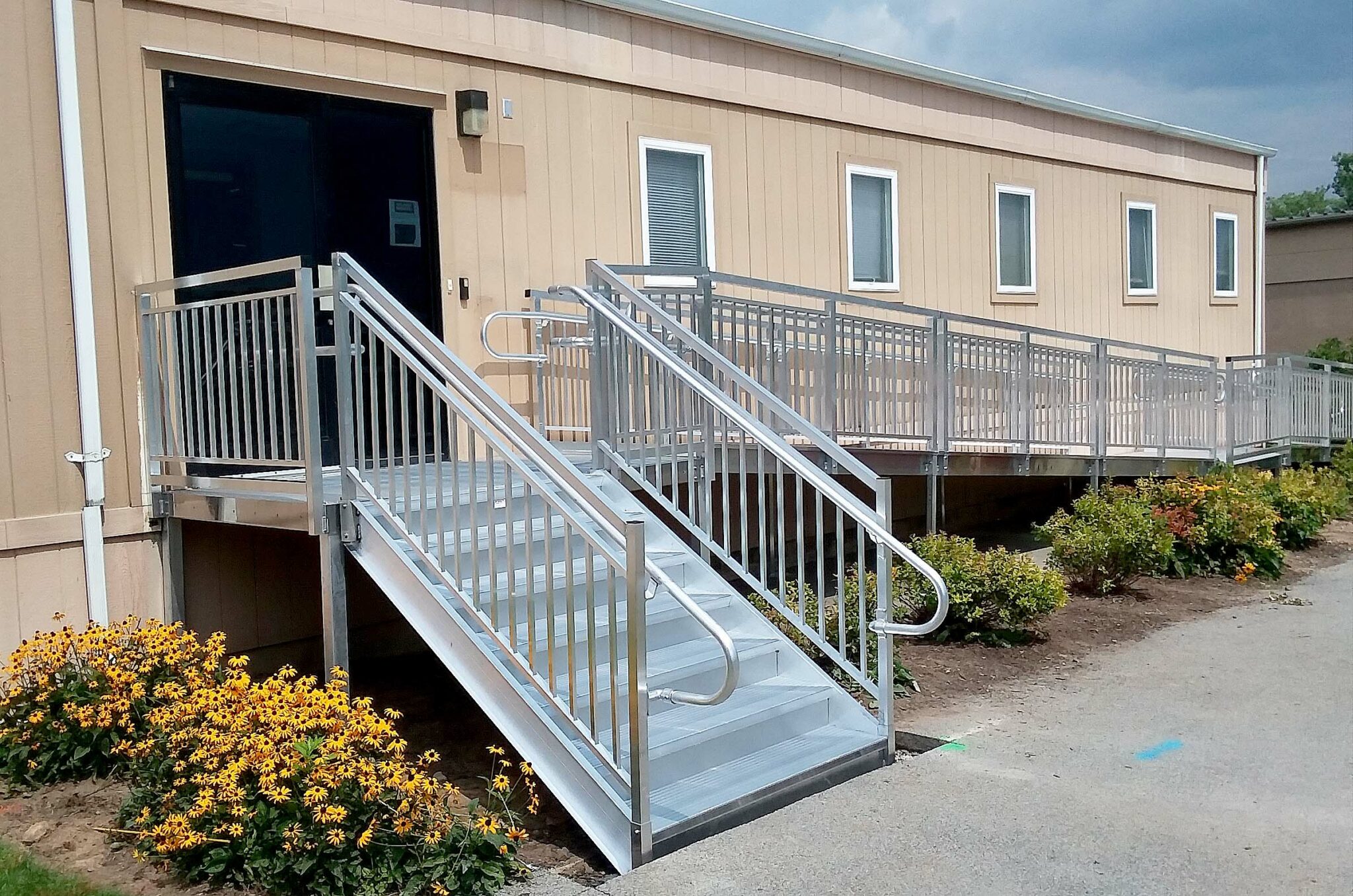 Wheelchair Ramp with Stairs - Upside Innovations Installation