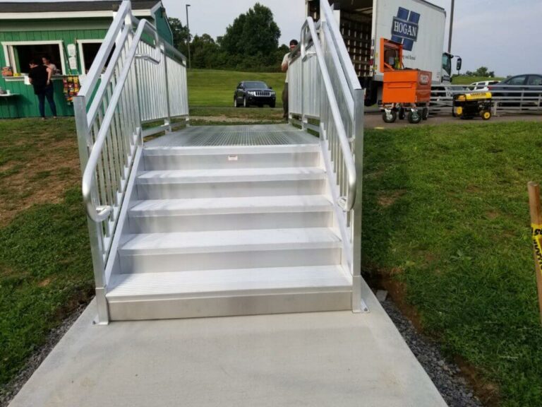 Hillside/Berm Stairs - Upside Innovations